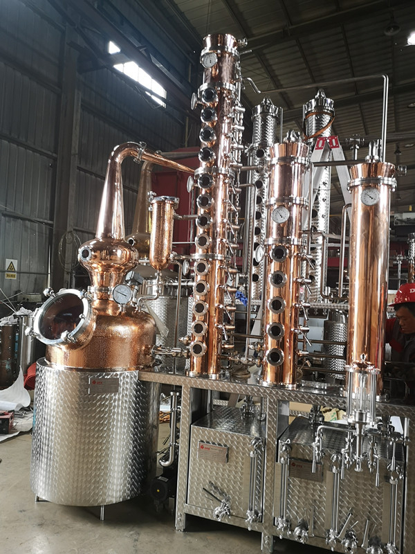 300L Copper Alcohol Distilling Equipment Vodka Towers Distiller from ...